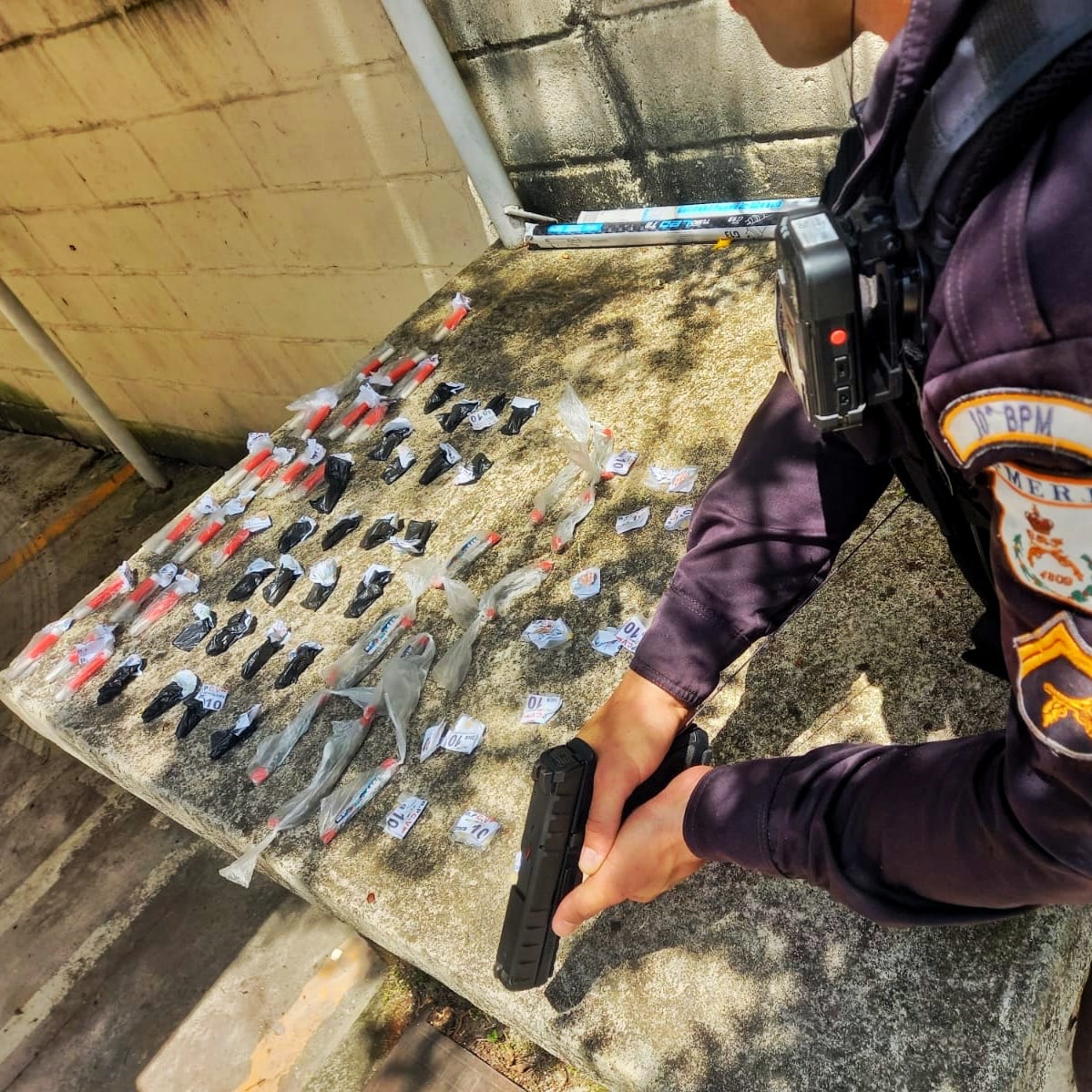 Drogas Do Comando Vermelho São Apreendidas Em Barra Do Piraí Tribuna
